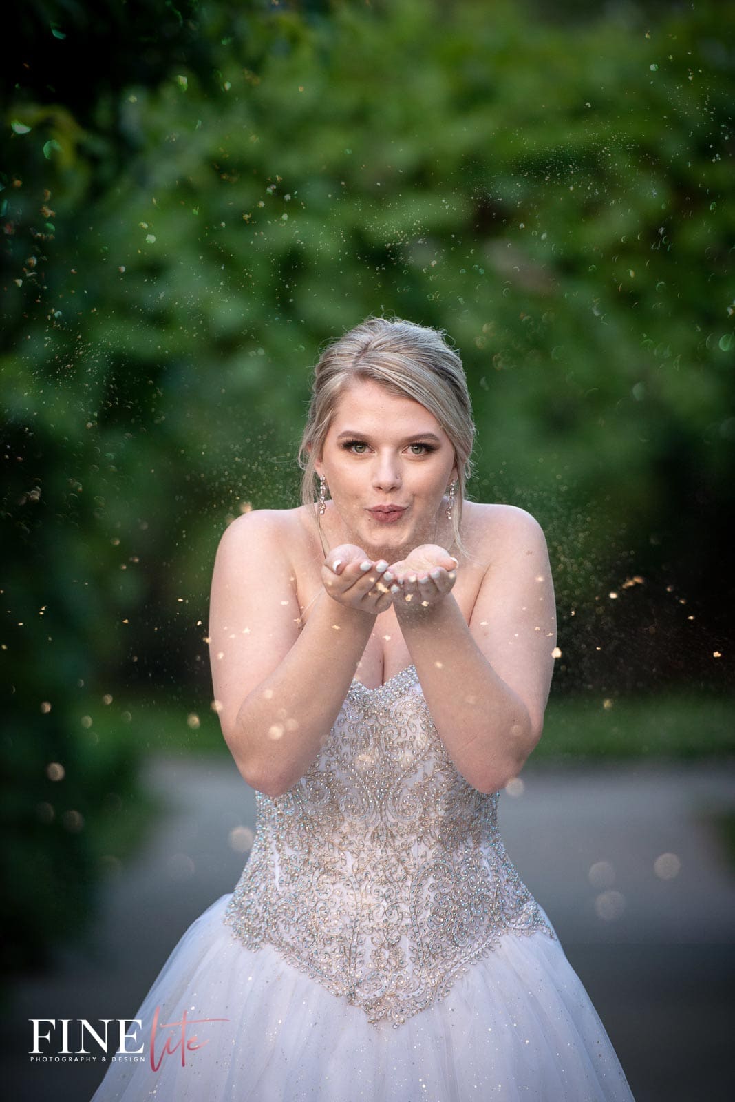 Grad Portraits » Finelite Photography & Design » portrait and ...